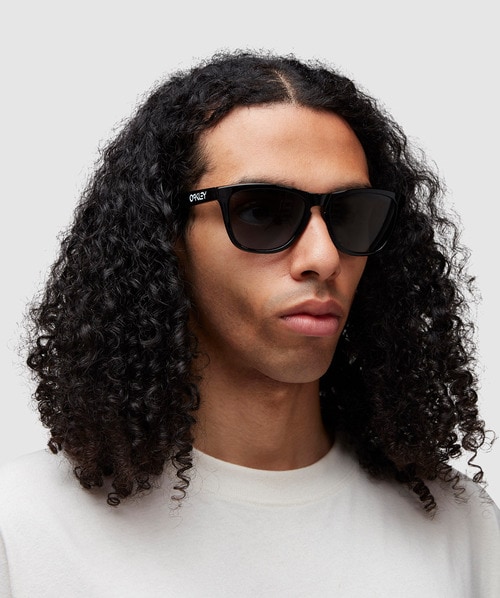 oakley-eyewear-sunglasses-sevenstore